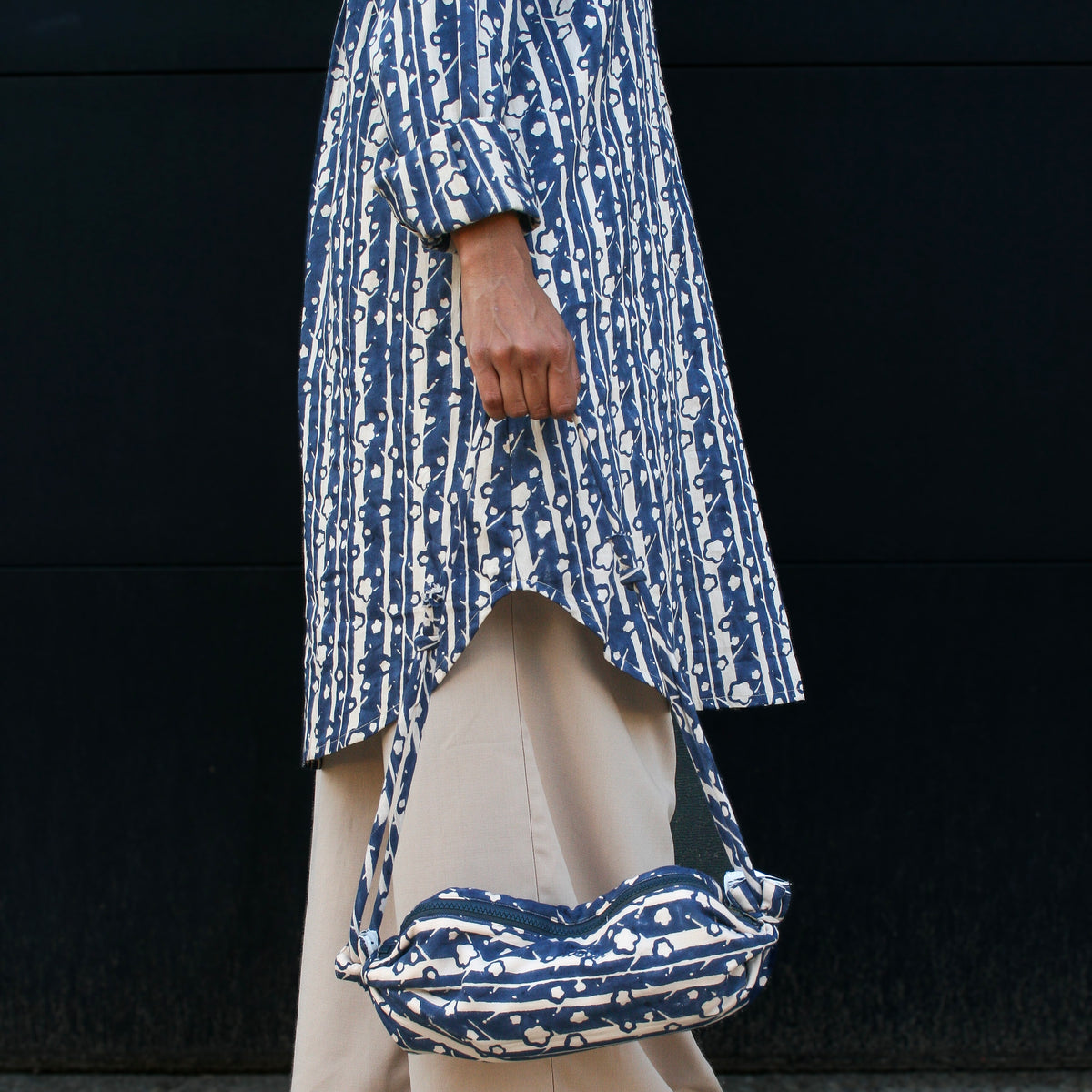 Bonbon Bag in Navy and Sand Birch – KateAustinDesigns
